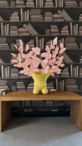 Gele Vaas 'Doodle' van Roderick Vos